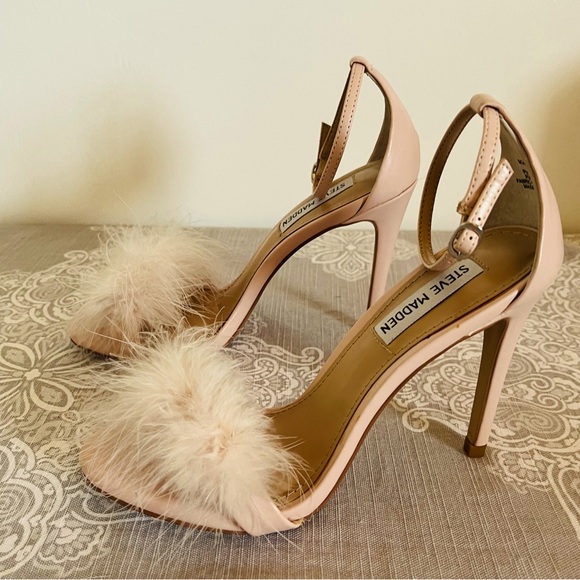 Steve Madden | Shoes | New Nords Never Worn Steve Madden Pink Feather ...